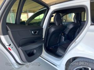 Balts Volvo V60 2020 Tallina, ar dzinēja tilpumu 2.00 L un nobraukumu 139 tūkst. km par 22900 €, foto 8 vietnē AUTOMOTO.COM.LV