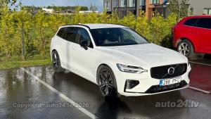 Balts Volvo V60 2020 Tallina, ar dzinēja tilpumu 2.00 L un nobraukumu 69 tūkst. km par 30000 €, foto  vietnē AUTOMOTO.COM.LV
