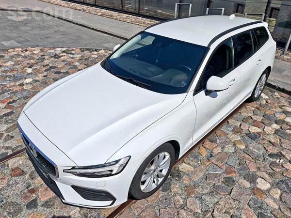 Volvo V60 2020 Rīga vietnē Balts Volvo V60 2020 Rīga, ar dzinēja tilpumu 2.00 L un nobraukumu 146 tūkst. km par 16900 €, foto 9 vietnē AUTOMOTO.COM.LV