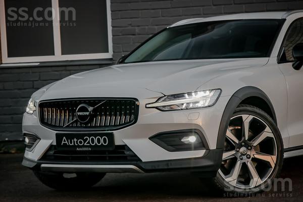 Balts Volvo V60 2021 Tukums, ar dzinēja tilpumu 2.00 L un nobraukumu 208 tūkst. km par 22700 €, foto 2 vietnē AUTOMOTO.COM.LV