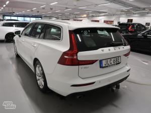 White Volvo V60 2021 in Kaunas, with an engine capacity of 0.00 L and mileage of 80 thousand km for 29341 €, photo 8 on AUTOMOTO.COM.LV