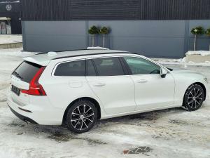 White Volvo V60 2021 in Siauliai, with an engine capacity of 1.97 L and mileage of 173 thousand km for 18500 €, photo 6 on AUTOMOTO.COM.LV