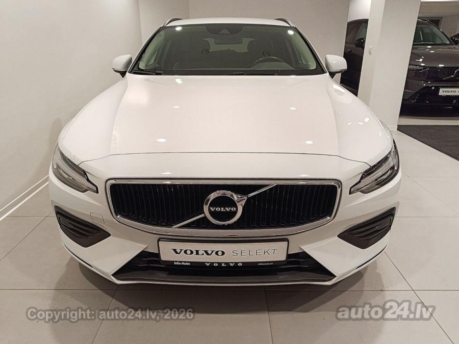 Balts Volvo V60 2021 Tallina, ar dzinēja tilpumu 2.00 L un nobraukumu 135 tūkst. km par 24700 €, foto 5 vietnē AUTOMOTO.COM.LV