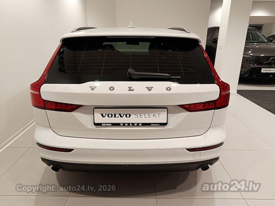 Balts Volvo V60 2021 Tallina, ar dzinēja tilpumu 2.00 L un nobraukumu 135 tūkst. km par 24700 €, foto 6 vietnē AUTOMOTO.COM.LV