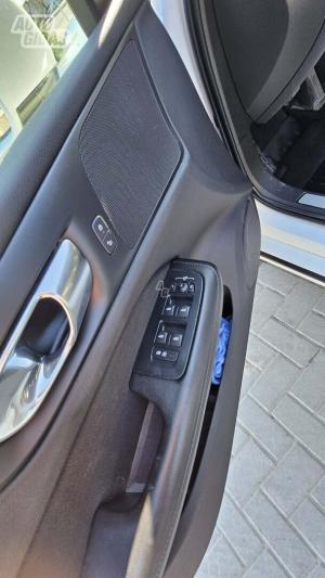 Balts Volvo V60 2021 Plungė, ar dzinēja tilpumu 2.00 L un nobraukumu 213 tūkst. km par 19000 €, foto 11 vietnē AUTOMOTO.COM.LV