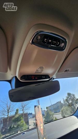 Balts Volvo V60 2021 Plungė, ar dzinēja tilpumu 2.00 L un nobraukumu 213 tūkst. km par 19000 €, foto 21 vietnē AUTOMOTO.COM.LV