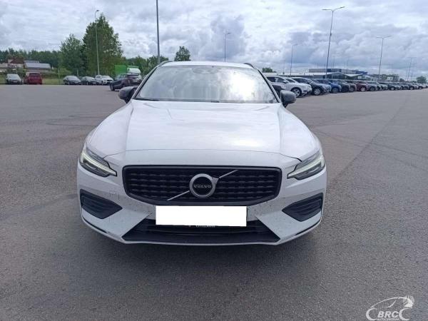 Белый Вольво B60 2021 в Вильнюс, объемом двигателя 1.97 л и пробегом 92 тыс. км за 19900 €, фото 9 на AUTOMOTO.COM.LV