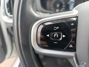 White Volvo V60 2021 in Vilnius, with an engine capacity of 1.97 L and mileage of 92 thousand km for 19900 €, photo 18 on AUTOMOTO.COM.LV