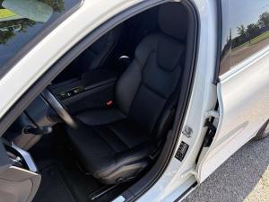 White Volvo V60 2021 in Kaunas, with an engine capacity of 1.97 L and mileage of 180 thousand km for 14900 €, photo 11 on AUTOMOTO.COM.LV