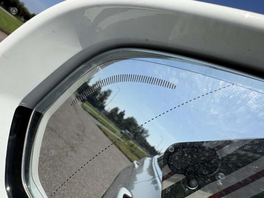 White Volvo V60 2021 in Kaunas, with an engine capacity of 1.97 L and mileage of 180 thousand km for 14900 €, photo 13 on AUTOMOTO.COM.LV