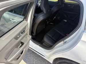 White Volvo V60 2021 in Kaunas, with an engine capacity of 1.97 L and mileage of 180 thousand km for 14900 €, photo 20 on AUTOMOTO.COM.LV
