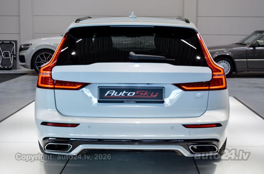 Balts Volvo V60 2021 Tallina, ar dzinēja tilpumu 2.00 L un nobraukumu 66 tūkst. km par 36900 €, foto 7 vietnē AUTOMOTO.COM.LV