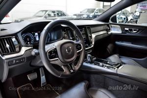 Balts Volvo V60 2021 Tallina, ar dzinēja tilpumu 2.00 L un nobraukumu 66 tūkst. km par 36900 €, foto 14 vietnē AUTOMOTO.COM.LV