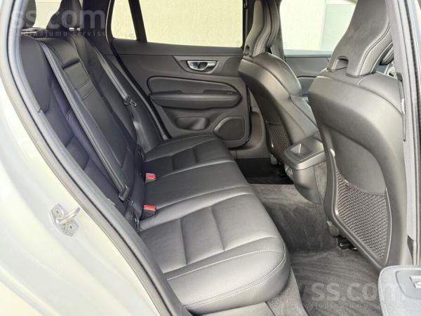 Balts Volvo V60 2021 Tukums, ar dzinēja tilpumu 2.00 L un nobraukumu 299 tūkst. km par 12499 €, foto 10 vietnē AUTOMOTO.COM.LV