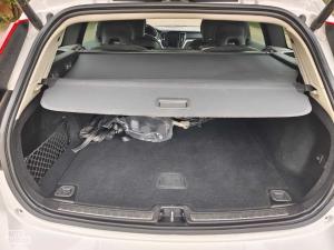 White Volvo V60 2021 in Siauliai, with an engine capacity of 2.00 L and mileage of 213 thousand km for 15900 €, photo 17 on AUTOMOTO.COM.LV