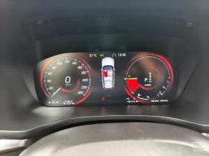 White Volvo V60 2021 in Siauliai, with an engine capacity of 2.00 L and mileage of 213 thousand km for 15900 €, photo 20 on AUTOMOTO.COM.LV