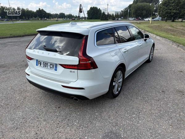 Balts Volvo V60 2021 Kauņa, ar dzinēja tilpumu 2.00 L un nobraukumu 180 tūkst. km par 14900 €, foto 6 vietnē AUTOMOTO.COM.LV