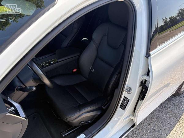Balts Volvo V60 2021 Kauņa, ar dzinēja tilpumu 2.00 L un nobraukumu 180 tūkst. km par 14900 €, foto 11 vietnē AUTOMOTO.COM.LV