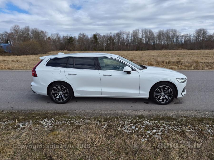 Balts Volvo V60 2022 Tallina, ar dzinēja tilpumu 2.00 L un nobraukumu 67 tūkst. km par 37500 €, foto 7 vietnē AUTOMOTO.COM.LV