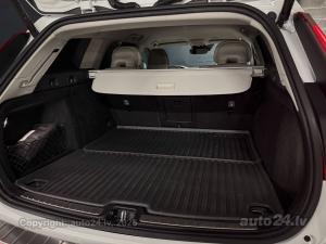 Balts Volvo V60 2022 Tallina, ar dzinēja tilpumu 2.00 L un nobraukumu 71 tūkst. km par 35990 €, foto 11 vietnē AUTOMOTO.COM.LV