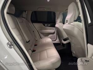 Balts Volvo V60 2022 Tallina, ar dzinēja tilpumu 2.00 L un nobraukumu 71 tūkst. km par 35990 €, foto 12 vietnē AUTOMOTO.COM.LV