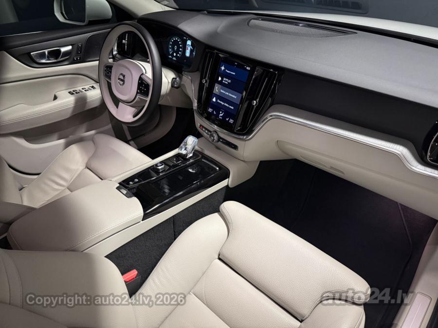Balts Volvo V60 2022 Tallina, ar dzinēja tilpumu 2.00 L un nobraukumu 71 tūkst. km par 35990 €, foto 14 vietnē AUTOMOTO.COM.LV