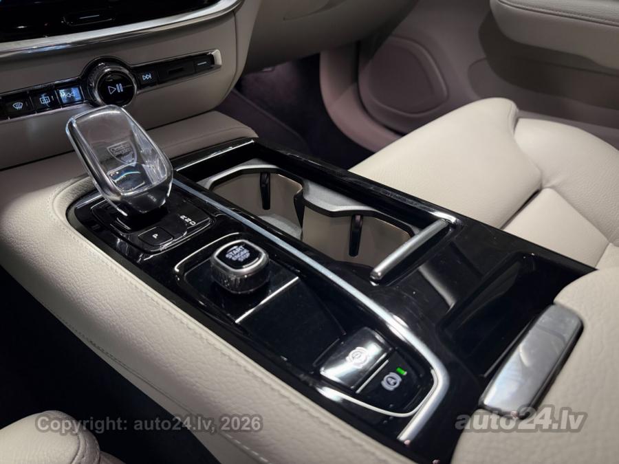 Balts Volvo V60 2022 Tallina, ar dzinēja tilpumu 2.00 L un nobraukumu 71 tūkst. km par 35990 €, foto 15 vietnē AUTOMOTO.COM.LV