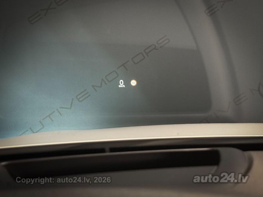 Balts Volvo V60 2022 Tallina, ar dzinēja tilpumu 2.00 L un nobraukumu 71 tūkst. km par 35990 €, foto 18 vietnē AUTOMOTO.COM.LV