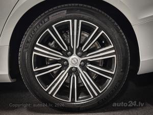 Balts Volvo V60 2022 Tallina, ar dzinēja tilpumu 2.00 L un nobraukumu 71 tūkst. km par 35990 €, foto 25 vietnē AUTOMOTO.COM.LV