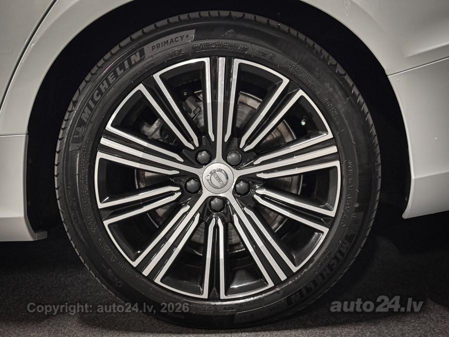 Balts Volvo V60 2022 Tallina, ar dzinēja tilpumu 2.00 L un nobraukumu 71 tūkst. km par 35990 €, foto 25 vietnē AUTOMOTO.COM.LV