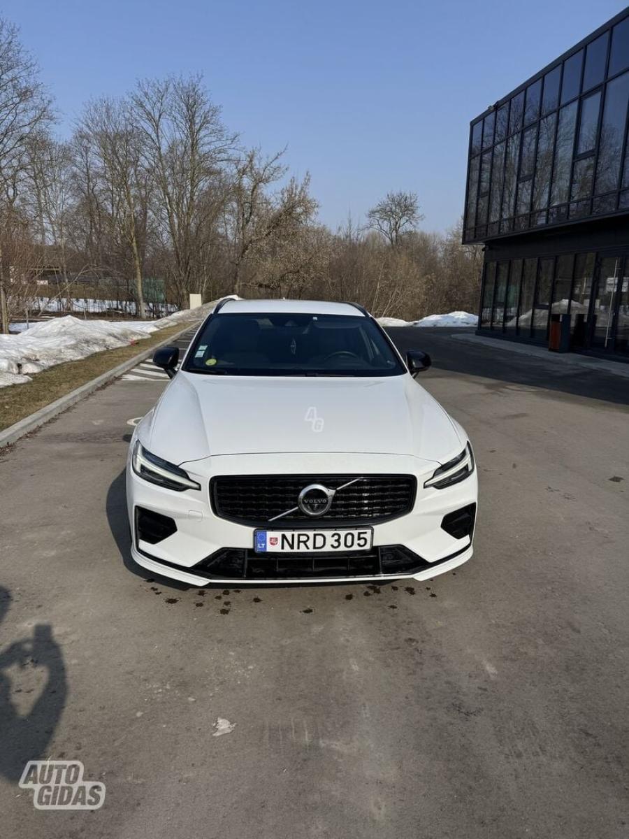 Белый Вольво B60 2022 в Паневежис, объемом двигателя 2.00 л и пробегом 315 тыс. км за 13400 €, фото 1 на AUTOMOTO.COM.LV