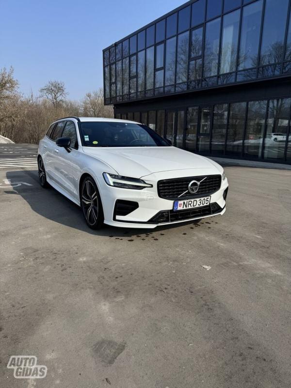 Balts Volvo V60 2022 Panevēža, ar dzinēja tilpumu 2.00 L un nobraukumu 315 tūkst. km par 13400 €, foto 2 vietnē AUTOMOTO.COM.LV