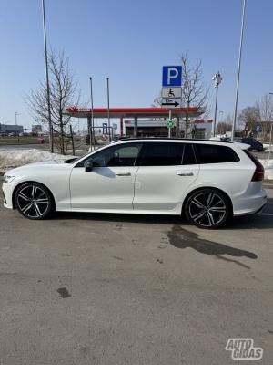 Белый Вольво B60 2022 в Паневежис, объемом двигателя 2.00 л и пробегом 315 тыс. км за 13400 €, фото 4 на AUTOMOTO.COM.LV