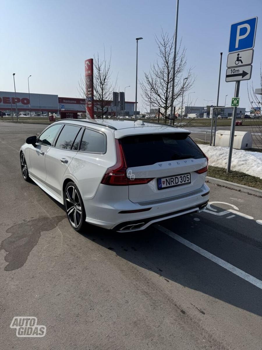 Белый Вольво B60 2022 в Паневежис, объемом двигателя 2.00 л и пробегом 315 тыс. км за 13400 €, фото 5 на AUTOMOTO.COM.LV