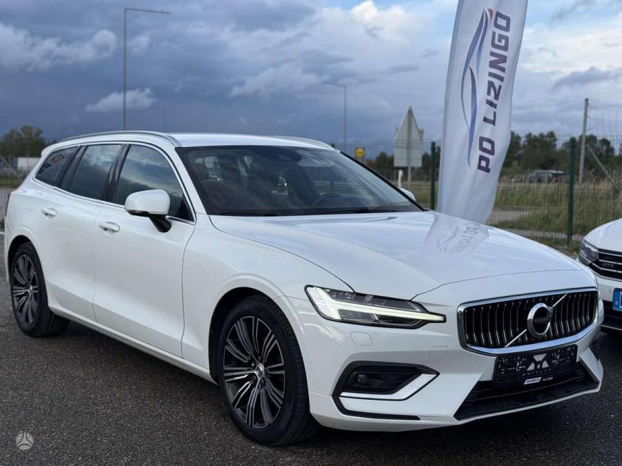 Balts Volvo V60 2022 Viļņa, ar dzinēja tilpumu 1.97 L un nobraukumu 201 tūkst. km par 15999 €, foto 1 vietnē AUTOMOTO.COM.LV
