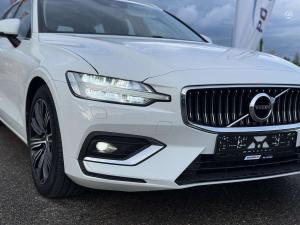 Balts Volvo V60 2022 Viļņa, ar dzinēja tilpumu 1.97 L un nobraukumu 201 tūkst. km par 15999 €, foto 12 vietnē AUTOMOTO.COM.LV