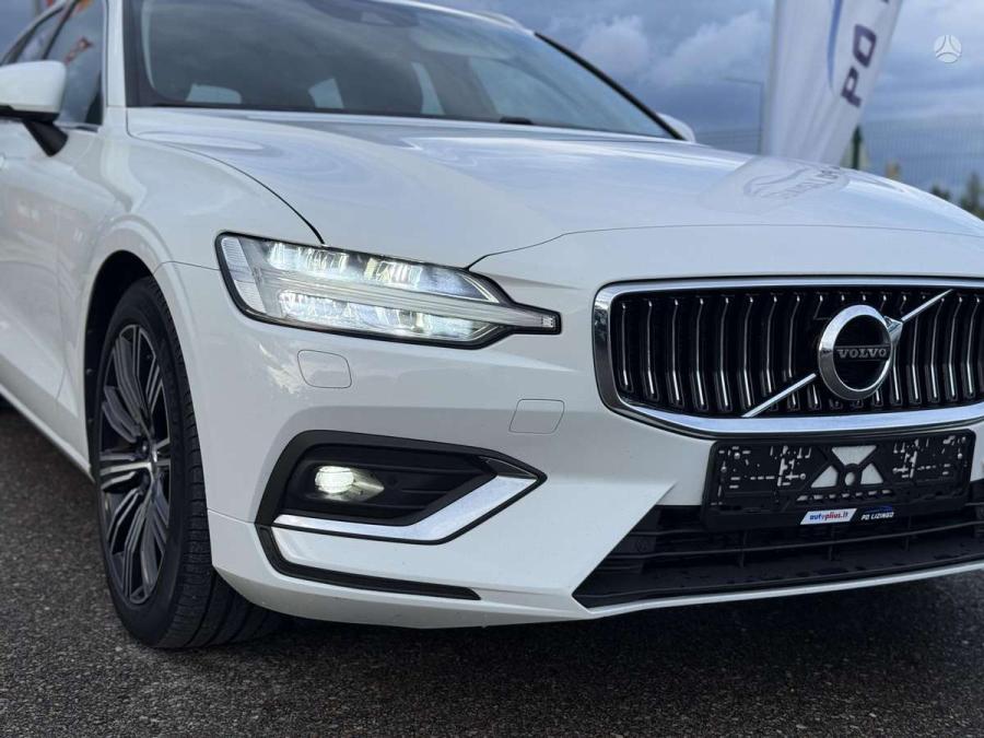 Balts Volvo V60 2022 Viļņa, ar dzinēja tilpumu 1.97 L un nobraukumu 201 tūkst. km par 15999 €, foto 12 vietnē AUTOMOTO.COM.LV