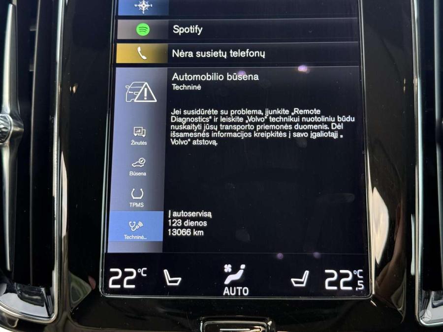Balts Volvo V60 2022 Viļņa, ar dzinēja tilpumu 1.97 L un nobraukumu 201 tūkst. km par 15999 €, foto 24 vietnē AUTOMOTO.COM.LV