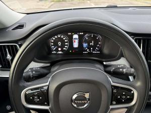 Balts Volvo V60 2022 Viļņa, ar dzinēja tilpumu 1.97 L un nobraukumu 201 tūkst. km par 15999 €, foto 25 vietnē AUTOMOTO.COM.LV