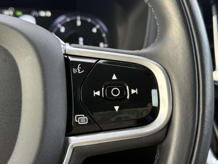 Balts Volvo V60 2022 Viļņa, ar dzinēja tilpumu 1.97 L un nobraukumu 201 tūkst. km par 15999 €, foto 29 vietnē AUTOMOTO.COM.LV
