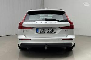 Balts Volvo V60 2023 Kauņa, ar dzinēja tilpumu 0.00 L un nobraukumu 88 tūkst. km par 31435 €, foto 5 vietnē AUTOMOTO.COM.LV