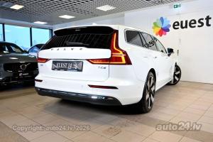Balts Volvo V60 2025 Tallina, ar dzinēja tilpumu 2.00 L un nobraukumu 20 tūkst. km par 46990 €, foto 5 vietnē AUTOMOTO.COM.LV