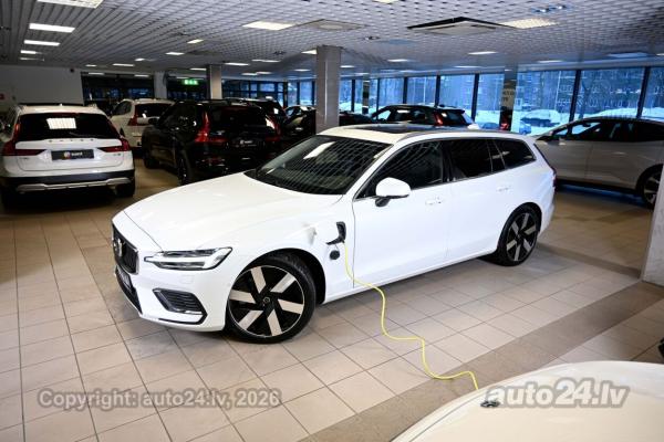 Balts Volvo V60 2025 Tallina, ar dzinēja tilpumu 2.00 L un nobraukumu 20 tūkst. km par 46990 €, foto 6 vietnē AUTOMOTO.COM.LV
