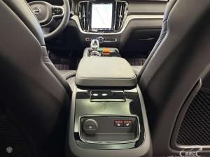 White Volvo V60 2025 in Vilnius, with an engine capacity of 1.97 L and mileage of 3 thousand km for 37900 €, photo 17 on AUTOMOTO.COM.LV