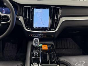 White Volvo V60 2025 in Vilnius, with an engine capacity of 1.97 L and mileage of 3 thousand km for 37900 €, photo 19 on AUTOMOTO.COM.LV