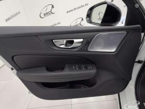 White Volvo V60 2025 in Vilnius, with an engine capacity of 1.97 L and mileage of 3 thousand km for 37900 €, photo 24 on AUTOMOTO.COM.LV