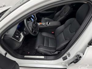 White Volvo V60 2025 in Vilnius, with an engine capacity of 1.97 L and mileage of 3 thousand km for 37900 €, photo 25 on AUTOMOTO.COM.LV