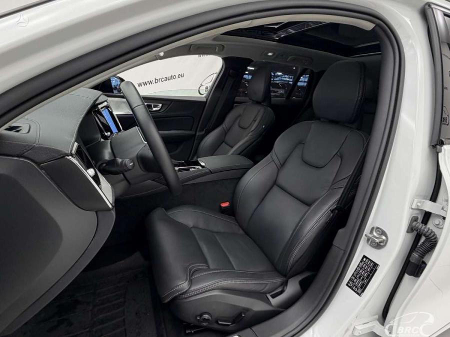 White Volvo V60 2025 in Vilnius, with an engine capacity of 1.97 L and mileage of 3 thousand km for 37900 €, photo 27 on AUTOMOTO.COM.LV