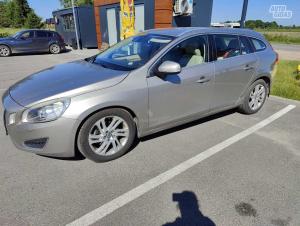 Желтый Вольво B60 2011 в Каунас, объемом двигателя 2.00 л и пробегом 465 тыс. км за 5000 €, фото  на AUTOMOTO.COM.LV