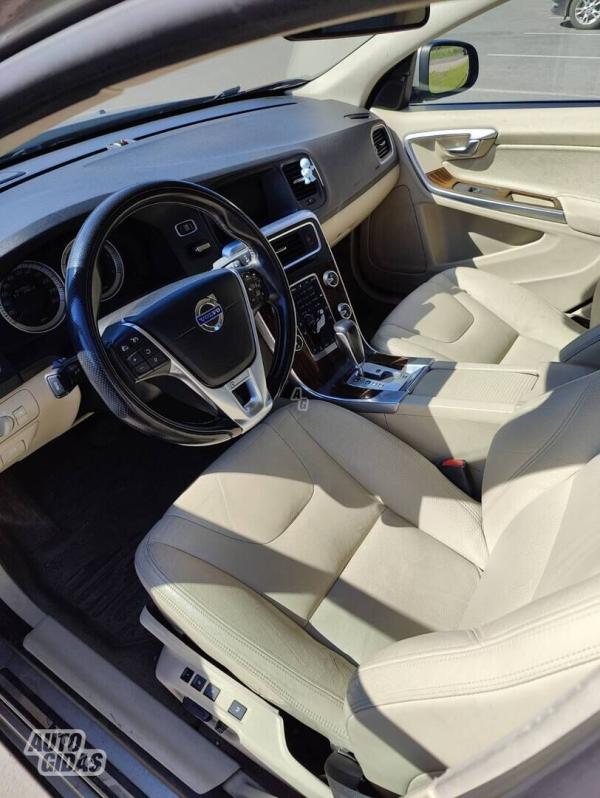 Dzeltens Volvo V60 2011 Kauņa, ar dzinēja tilpumu 2.00 L un nobraukumu 465 tūkst. km par 5000 €, foto 8 vietnē AUTOMOTO.COM.LV